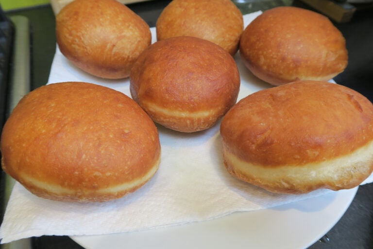 Jam Donuts - The Baking Explorer