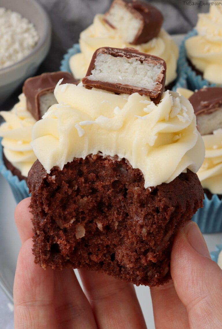 Bounty Chocolate & Coconut Cupcakes - The Baking Explorer