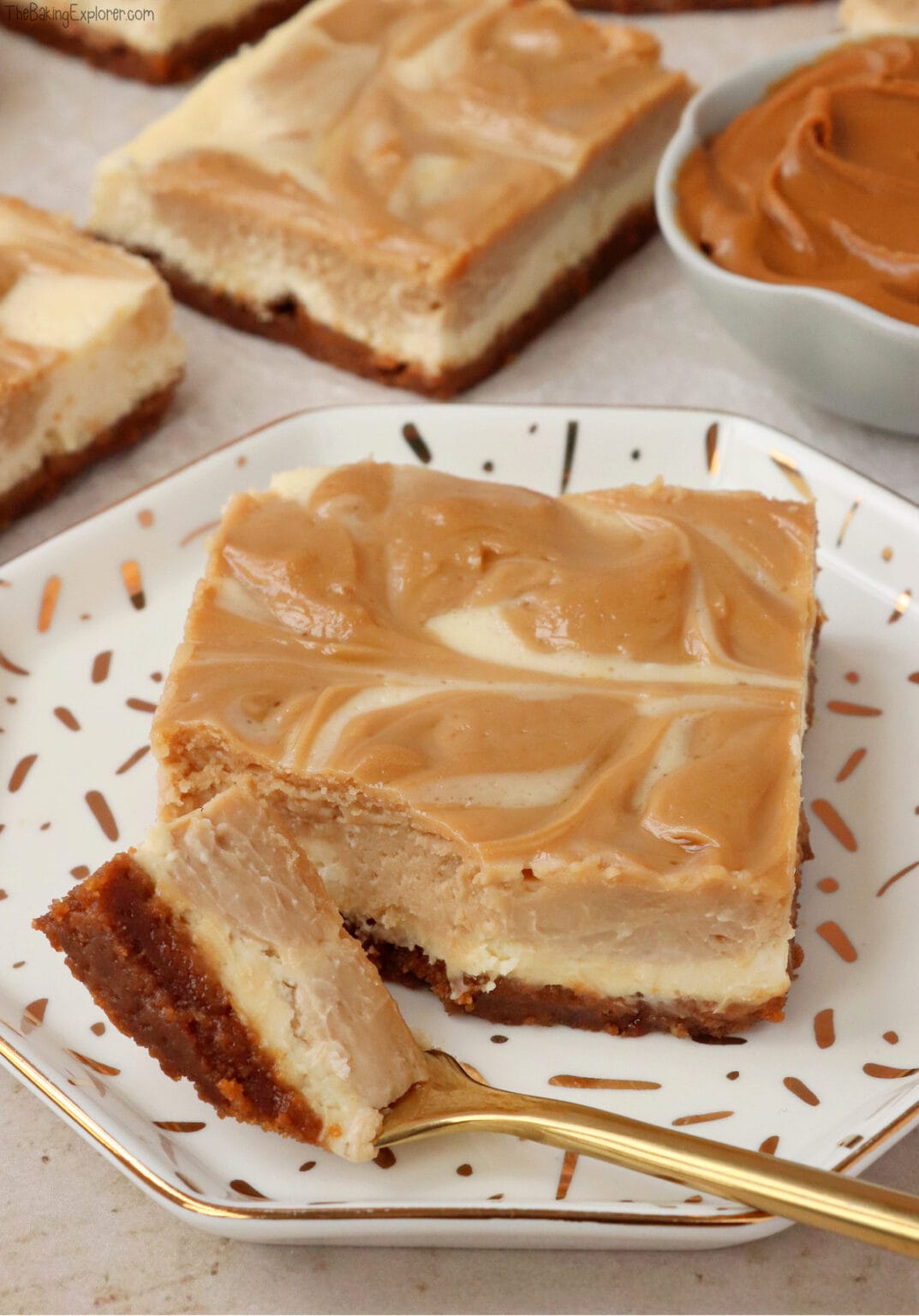 Biscoff Cheesecake Squares - The Baking Explorer