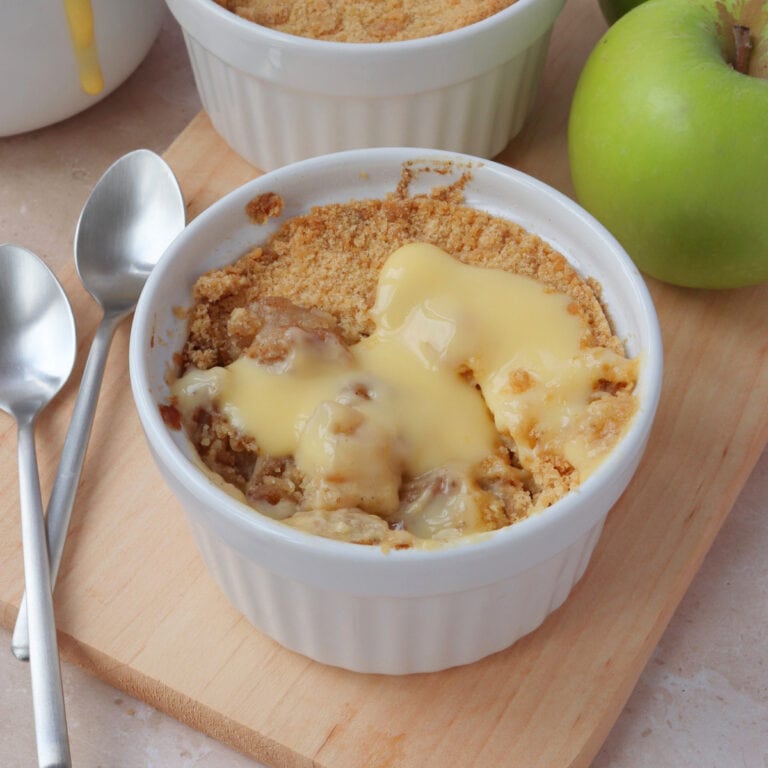 Apple Crumble for Two - The Baking Explorer