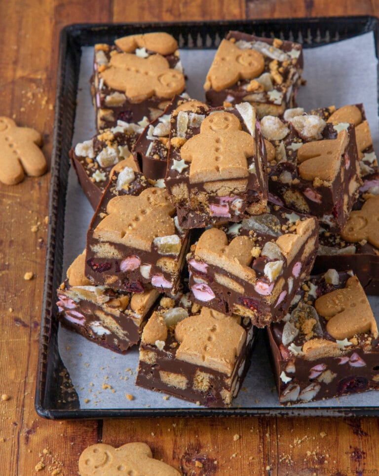 Gingerbread Rocky Road - The Baking Explorer