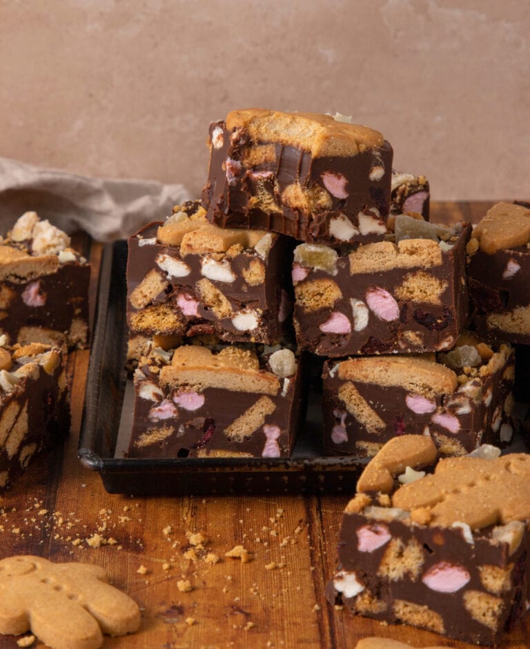 Gingerbread Rocky Road - The Baking Explorer