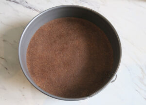 After Eight Cheesecake (No Bake) - The Baking Explorer