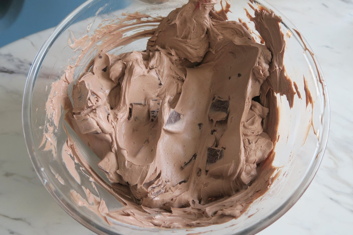 After Eight Cheesecake (No Bake) - The Baking Explorer