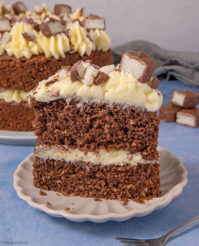 Bounty Chocolate & Coconut Cake - The Baking Explorer